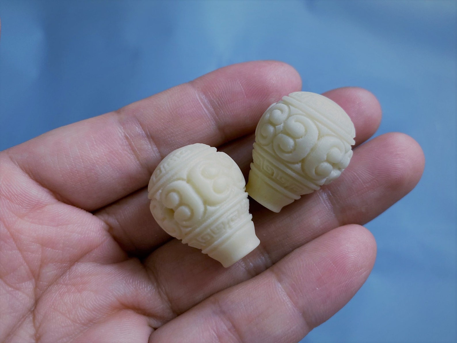 2 PCS or 4 PCS Natural Corozo Nuts Engraved Great Wall Lines 3 - Etsy