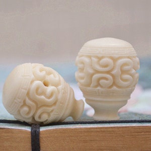 2 PCS or 4 PCS Natural Corozo Nuts Engraved Great Wall Lines 3 Holes ...