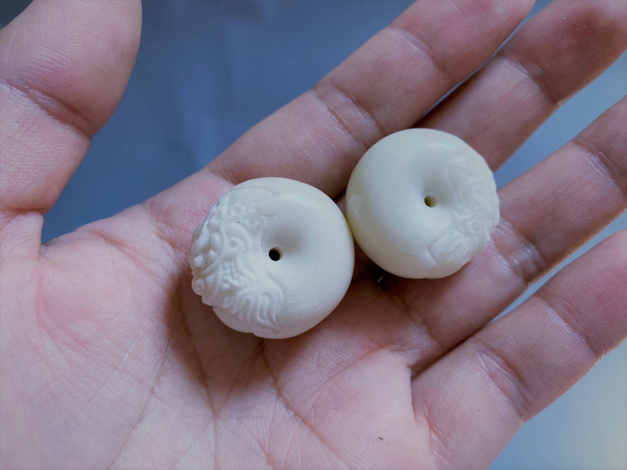 1 PC Natural Corozo Nuts Engraved Dragon Head Donut Pendant - Etsy