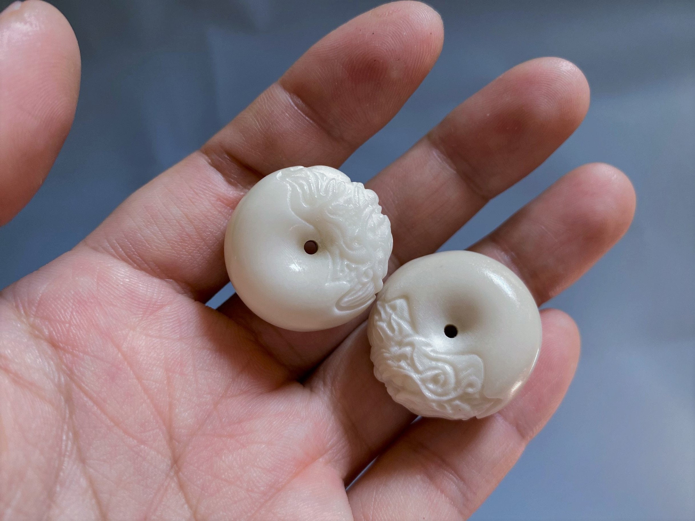 1 PC Natural Corozo Nuts Engraved Dragon Head Donut Pendant - Etsy