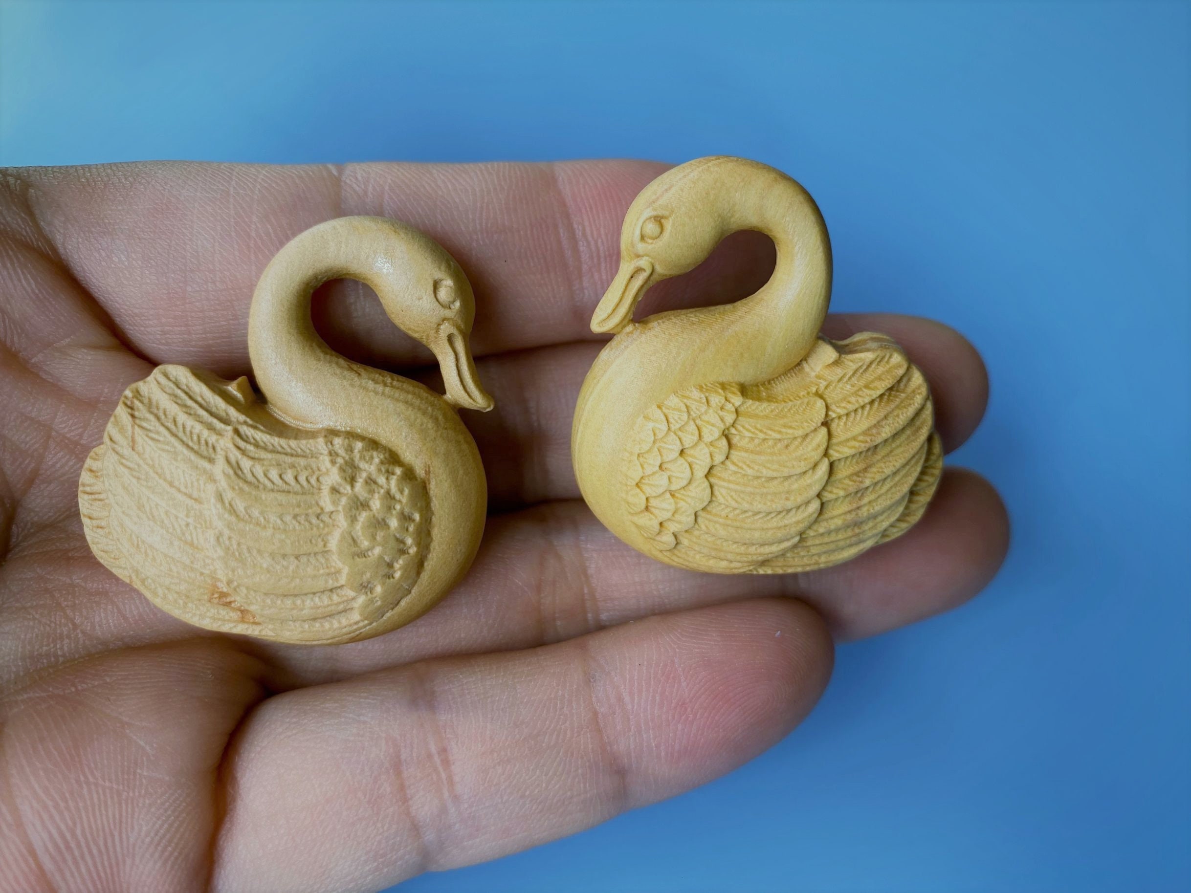 2 PCS Natural Boxwood Carved Swan Charm 343013 mmWood | Etsy