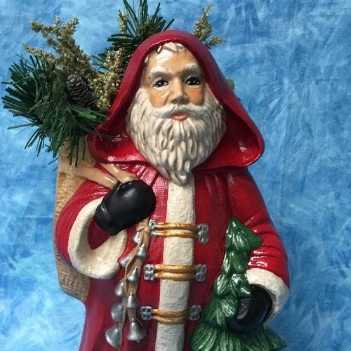 Handcrafted Old World Norwegian Santa With Floral Arrangement - Etsy