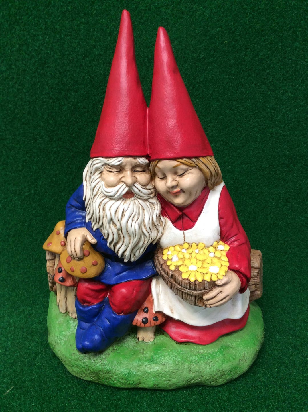 Loving Gnome Couple - Etsy