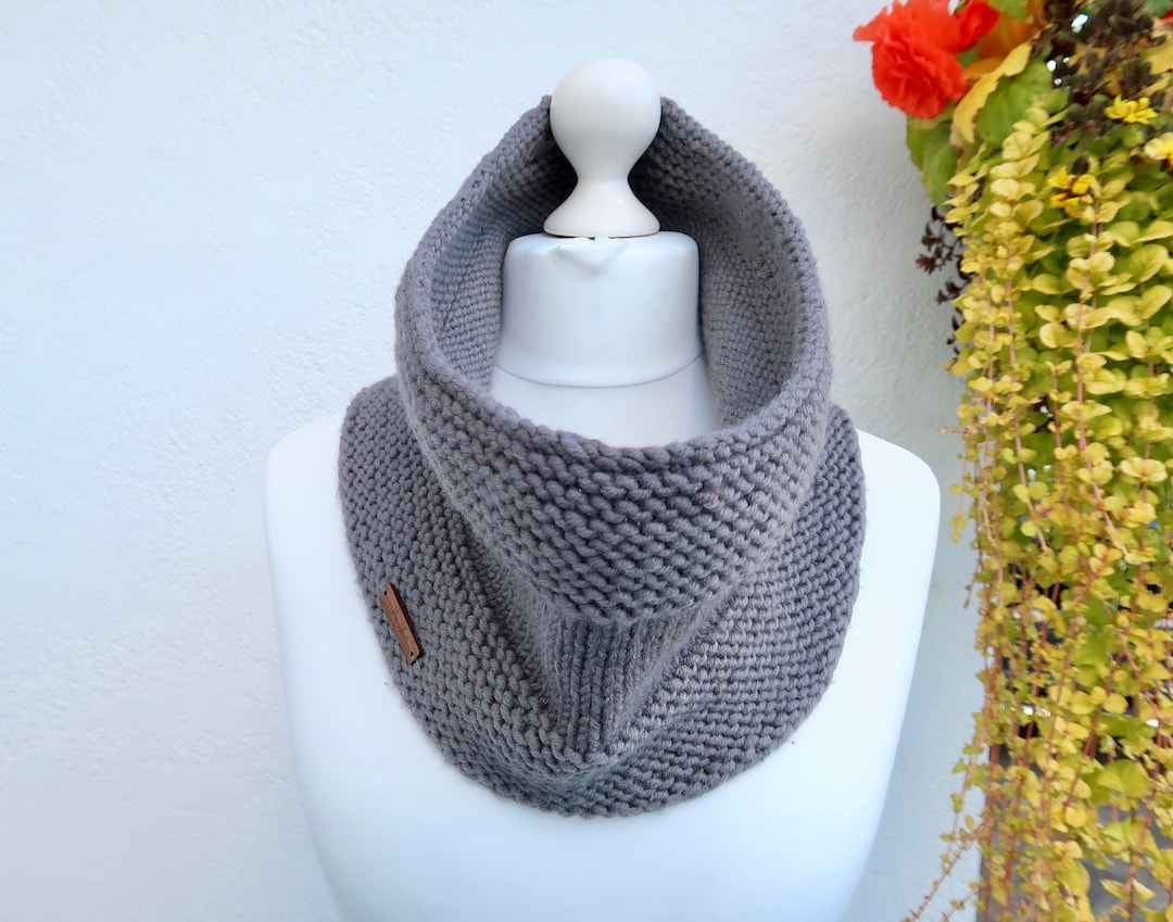 Chunky Knit Cowl / Grey Snood / Winter Fashion / Snood / Scarf / Gifts ...
