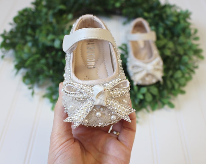 Custom Baby Shoes..fancy Shoes..pearl Shoes..birthday Shoes..baby Girl ...