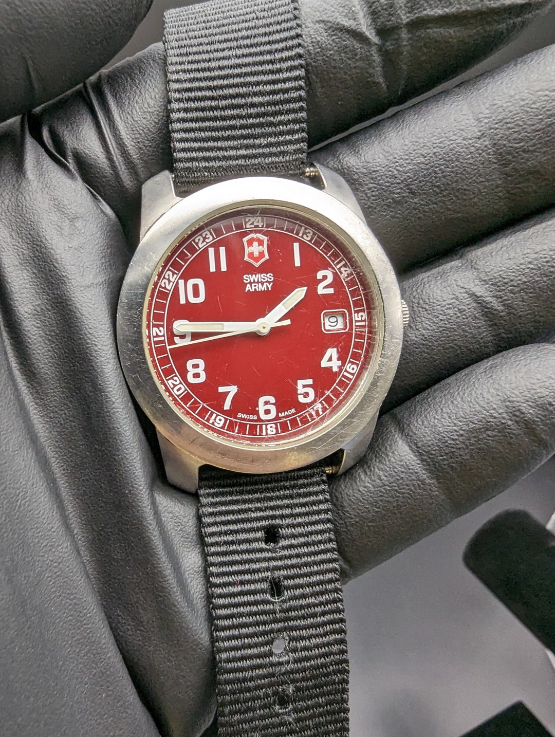 VICTORINOX Swiss Army Field Watch Men's Red Dial 24 Hour, NATO Strap ...
