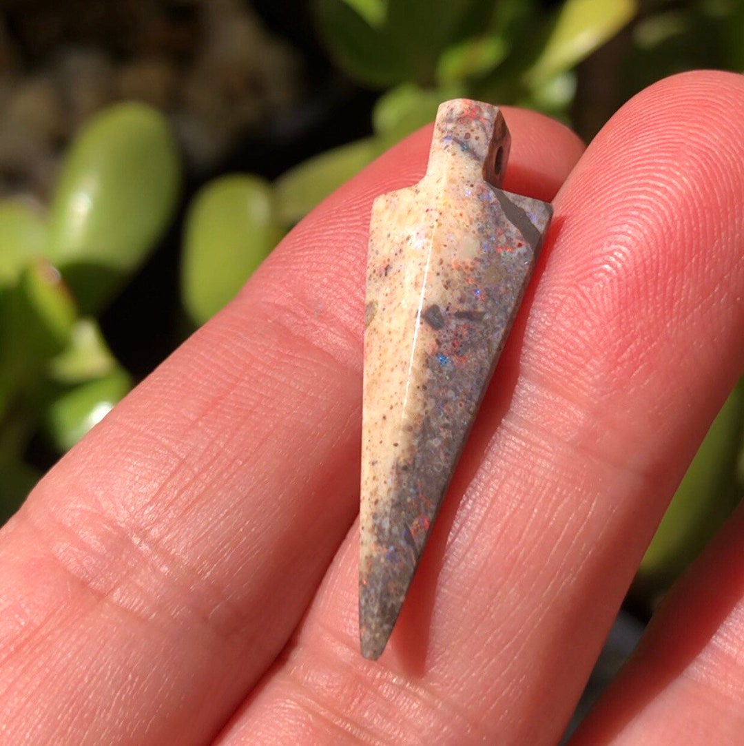 Australian Opal, Arrow, Arrow Carving, Arrowhead, Andamooka Matrix ...