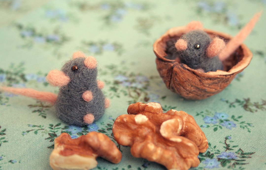 Little Mouse Crumbs - Etsy
