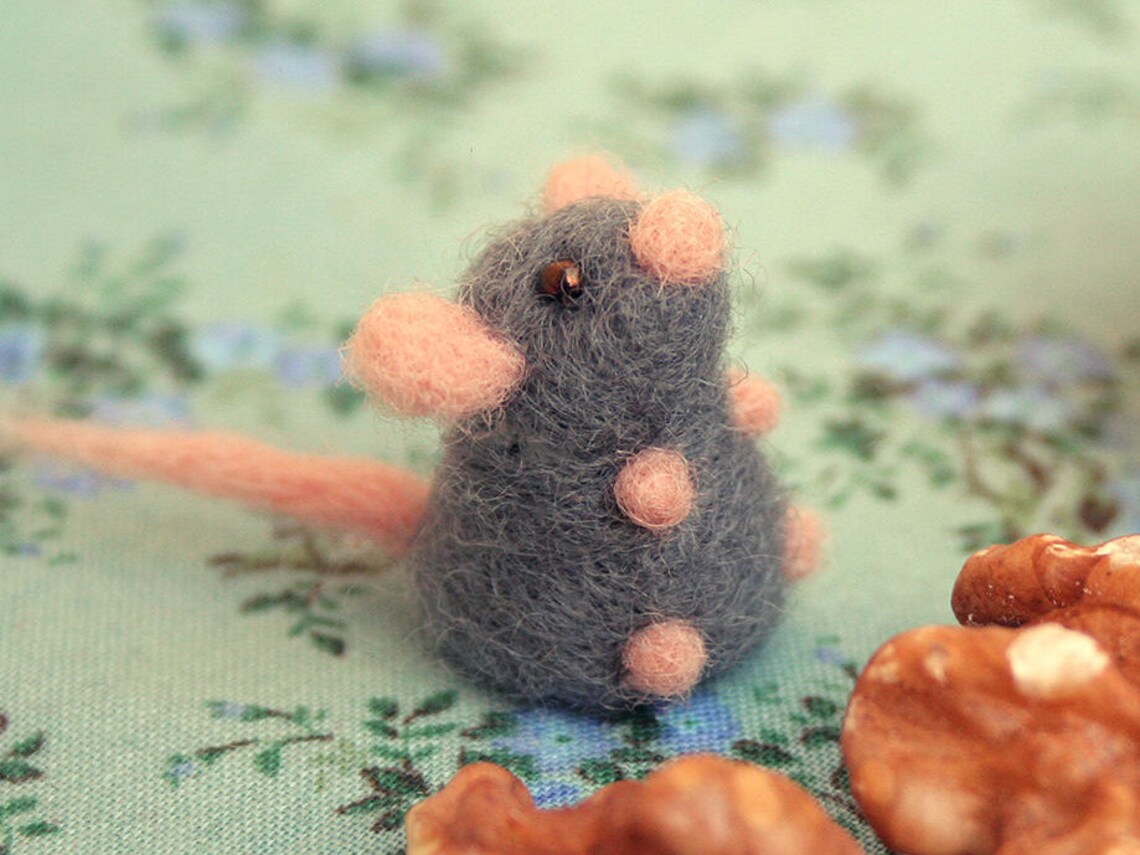Little Mouse Crumb - Etsy