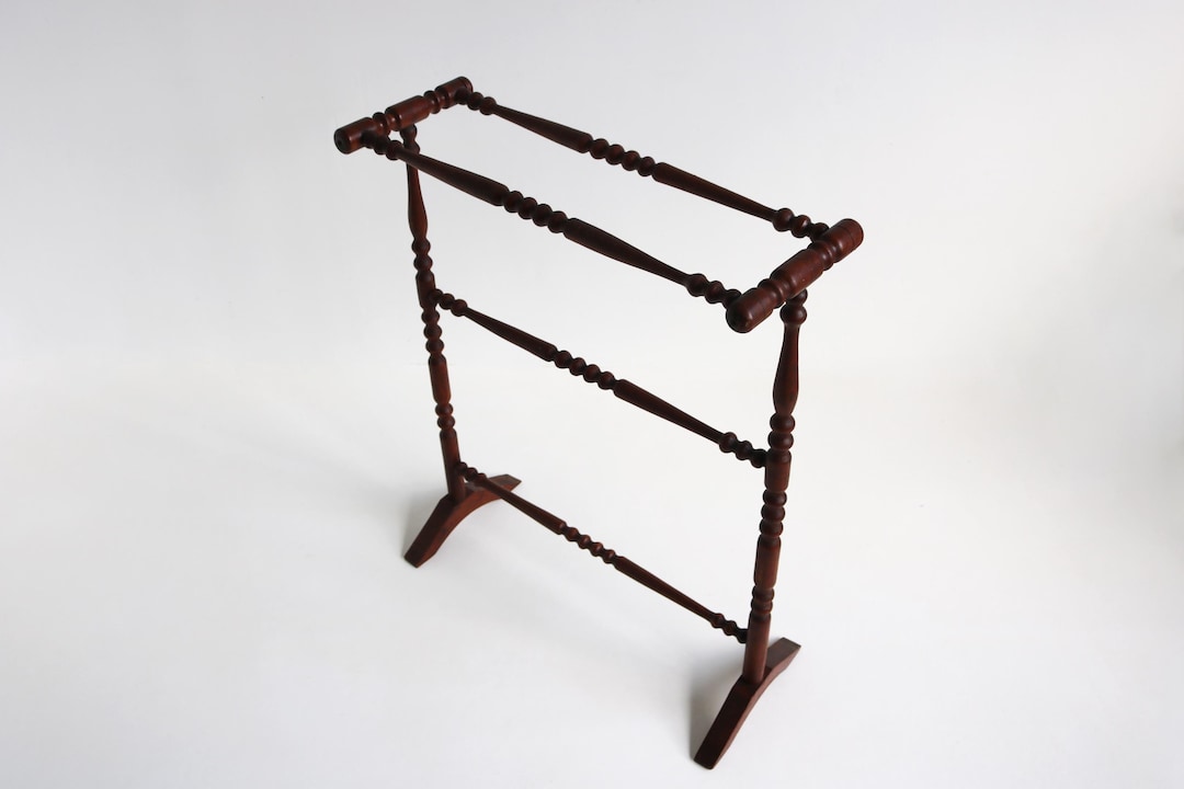 Antique Twisted Wooden Free Standing Towel Rack Clothing Butler Rack ...