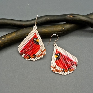Red Cardinal Bird Pattern Bead Earrings DIY Beaded Jewelry Patterns ...
