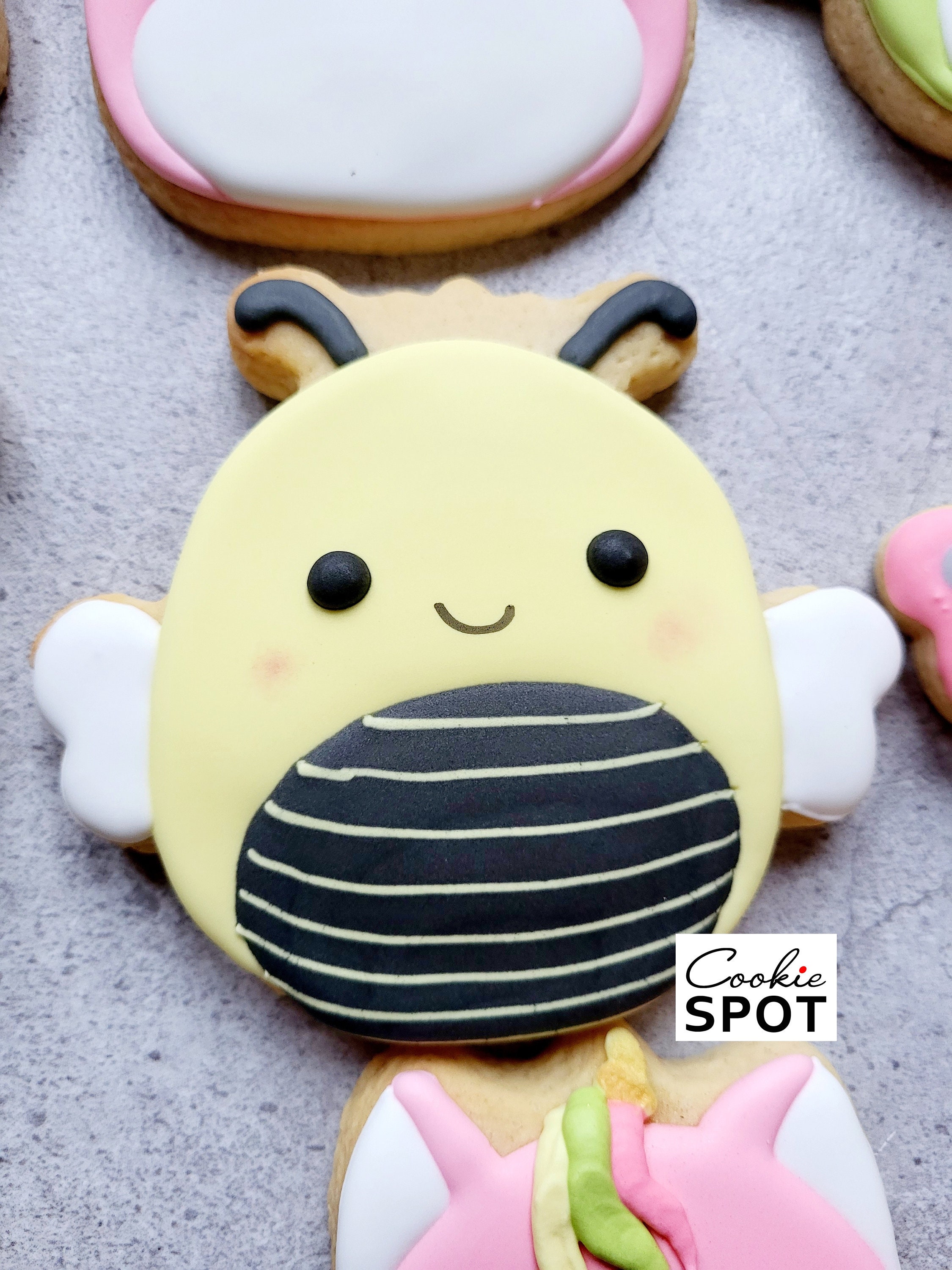 Bee Squishmallow Cookie Cutter - Etsy