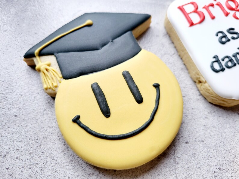 DIGITAL - Grad Smiley Face Cookie Cutter STL File Instant Download 4 ...