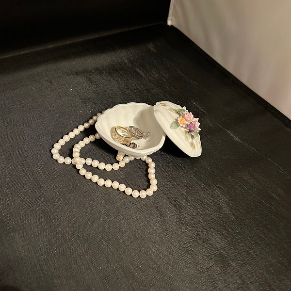 Shell Ring Box - Etsy