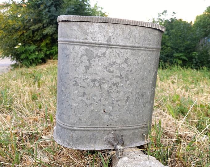 Antique Water Tank, Vintage Wall Fountain, Kitchen Reservoir, Wall ...