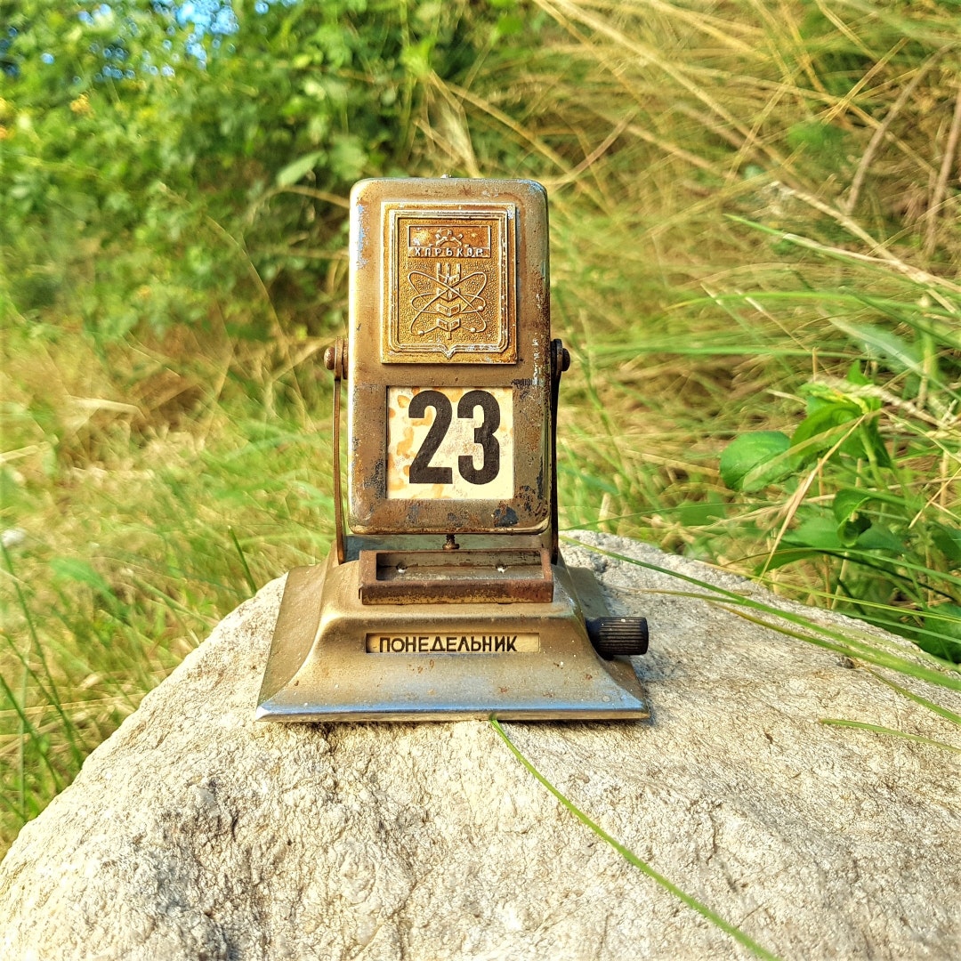 Vintage Perpetual Calendar, Hand Calendar, Metal Calendar, Office Decor ...