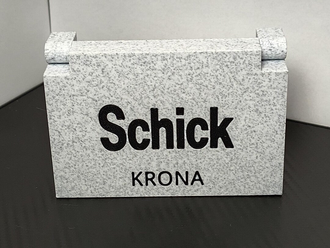 SCHICK Krona Safety Razor Travel Case - With Blade Bank & Stand ...
