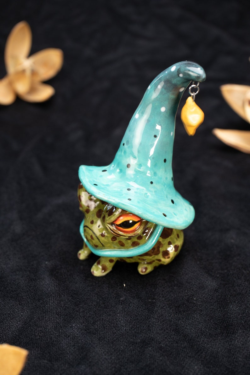 Ceramic Little Wizards Frog With Star - Fully Sculpted and Hand-painted ...