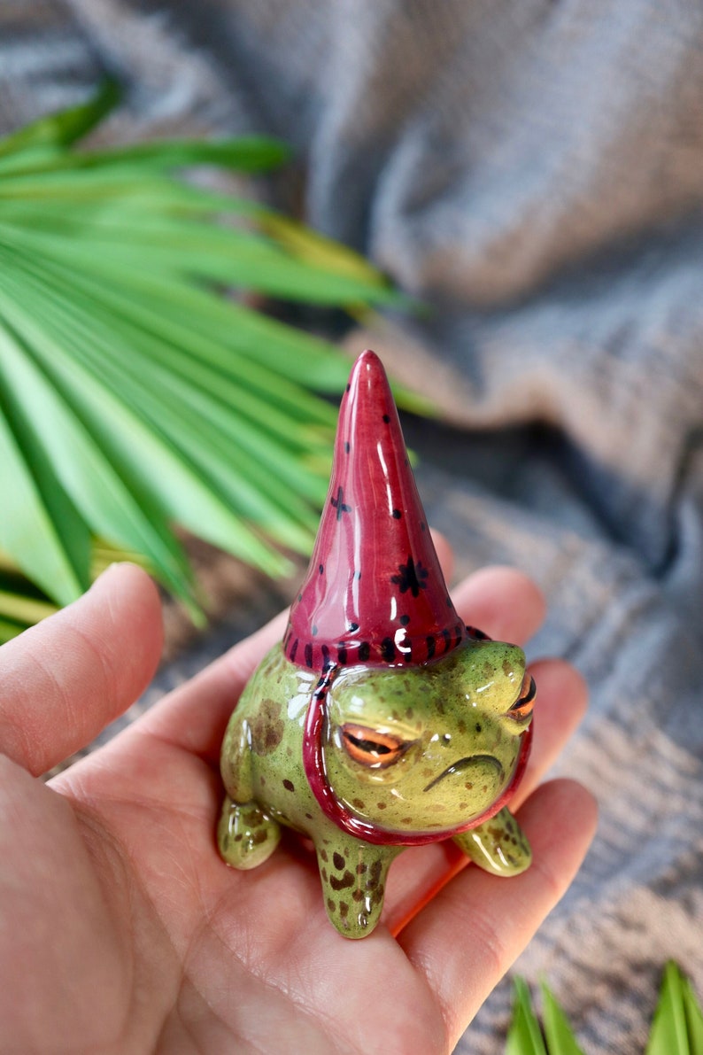 Ceramic Little Wizards Frog Fully Sculpted and Hand-painted EXCLUSIVE ...