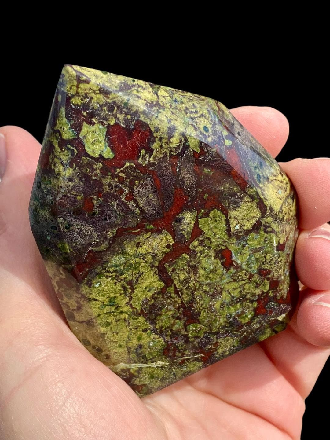 DRAGONS BLOOD TOWER Epidote & Piedmontite A4 - Etsy UK