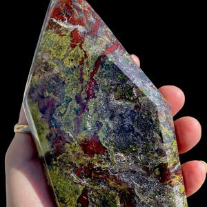 Green Eye DRAGONS BLOOD TOWER Epidote & Piedmontite - Etsy