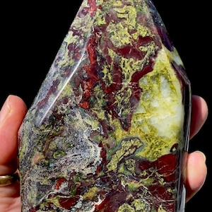 Green Eye DRAGONS BLOOD TOWER Epidote & Piedmontite - Etsy