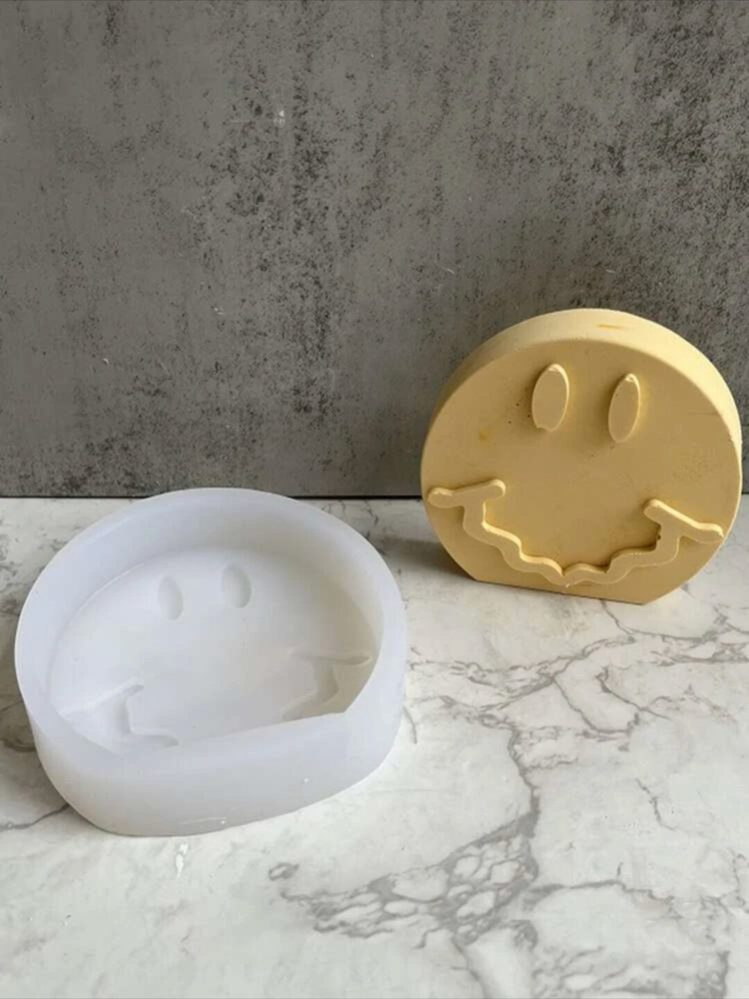 Smiley Face Candle Mold / Silicone Mold for Home Decor / DIY - Etsy