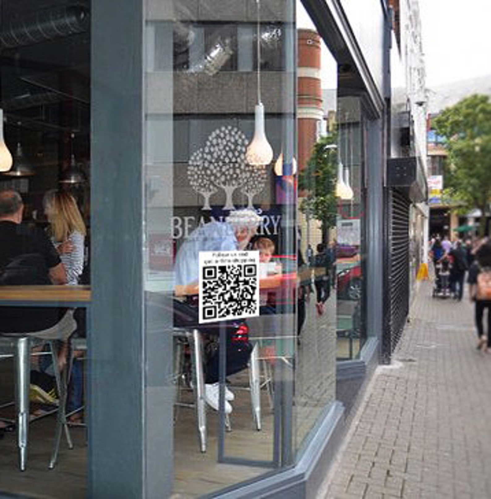 Qr-code Sticker on Window Display / Showcase Door / Link to Shop ...