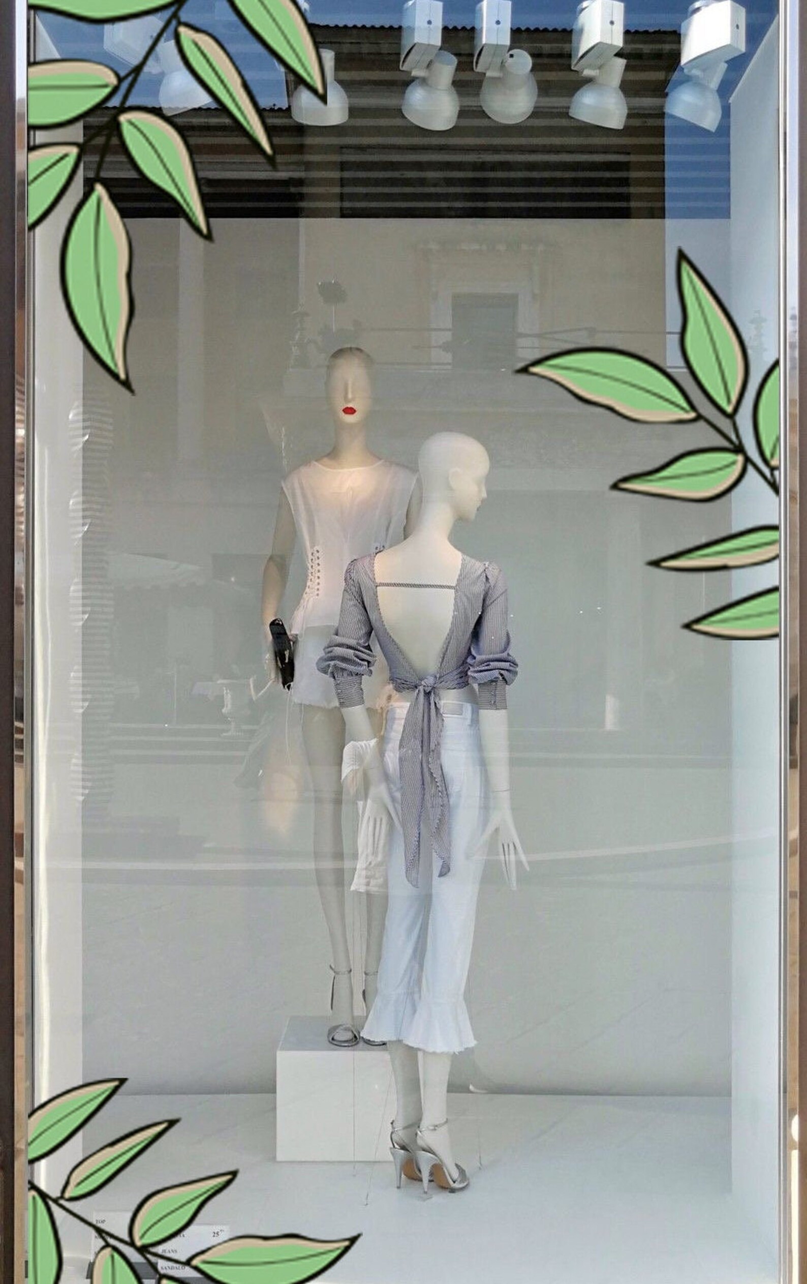 Flowers and Leaves / Decal Design / Vinyl Showcase Window Display ...