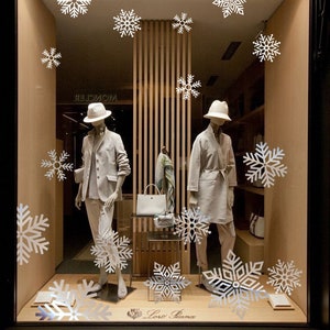 Snow for Window Display, 3 Types of Snowflakes - Winter Christmas, New ...