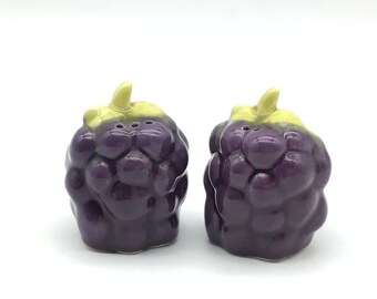 Vintage Anthropomorphic Purple Grapes Salt and Pepper Shakers - Etsy