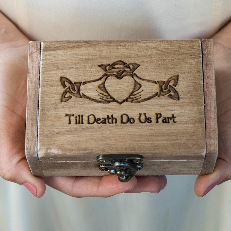 Irish Wedding Ring - Etsy