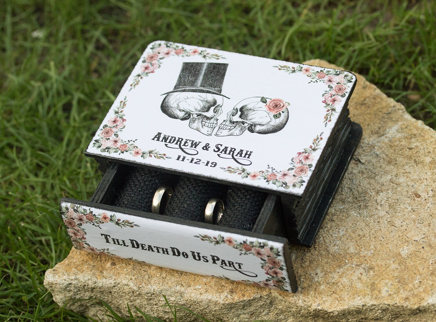 Gothic proposal box Engagement Skulls ring box Halloween wedding ring ...