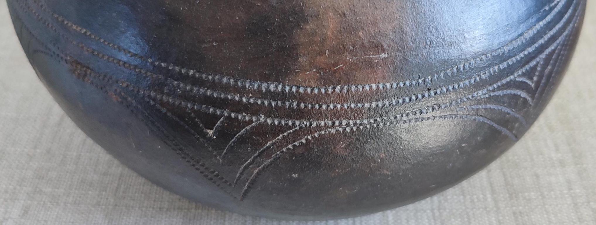 Vintage Zulu Beer Pot Ukhamba | Large Early-mid 20th Century Clay ...