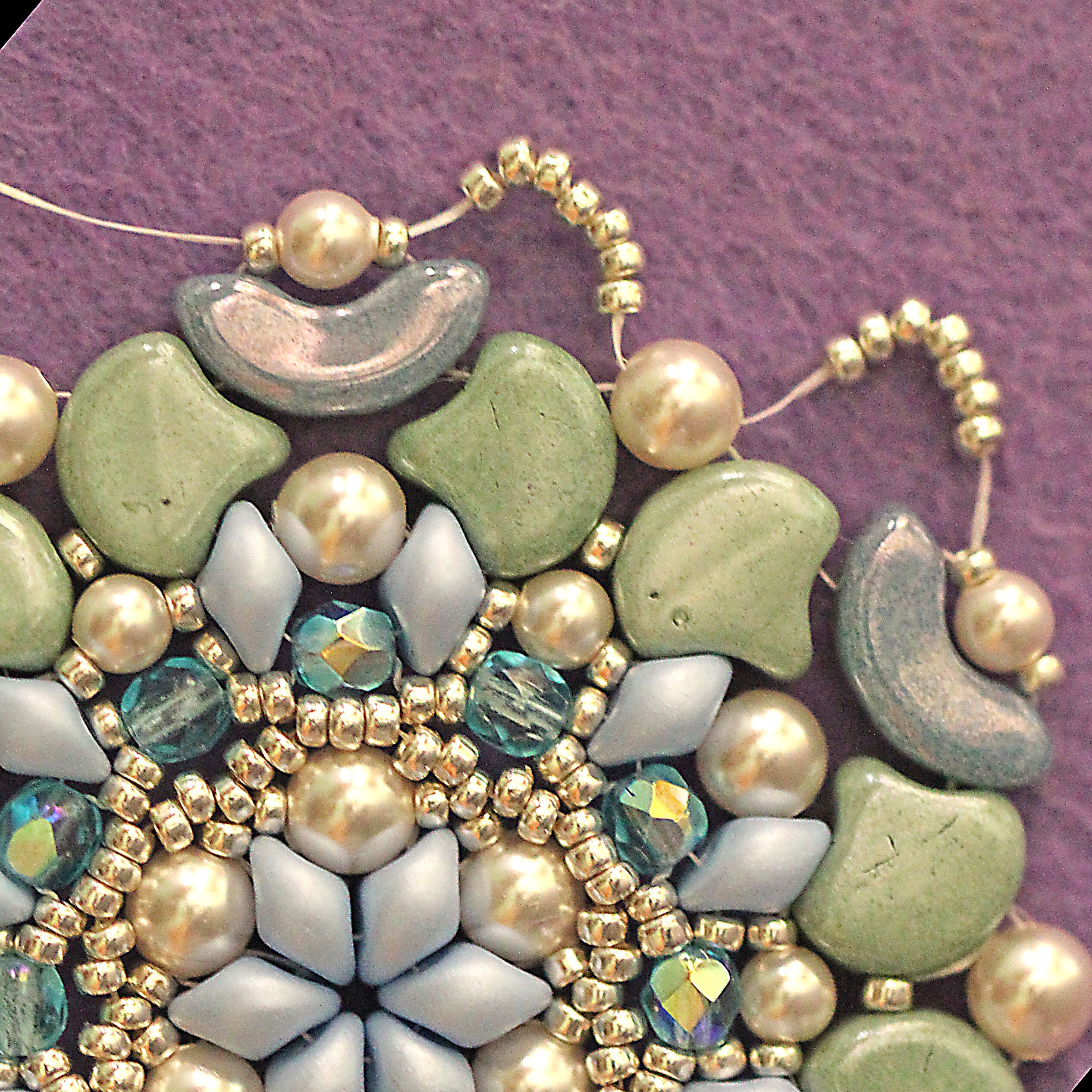 Beaded Pendant Pattern Beading Tutorial With Es-o and Ginko Beads DIY ...