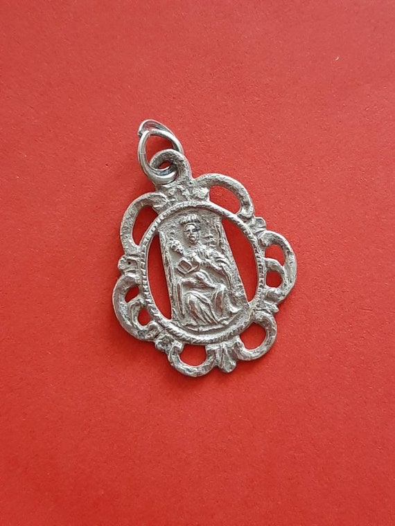 Vintage religious Catholic engraved detailed silver p… - Gem