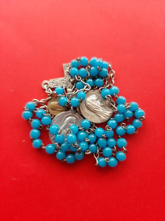 Vintage assortment of religious Catholic items, rosar… - Gem