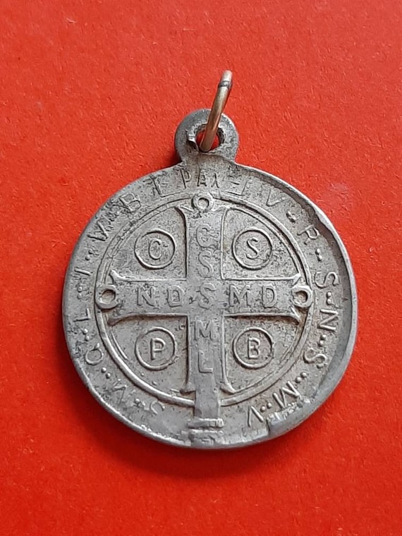 Antique religious Catholic aluminum medal Saint Bened… - Gem