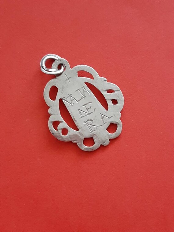 Vintage religious Catholic engraved detailed silver p… - Gem