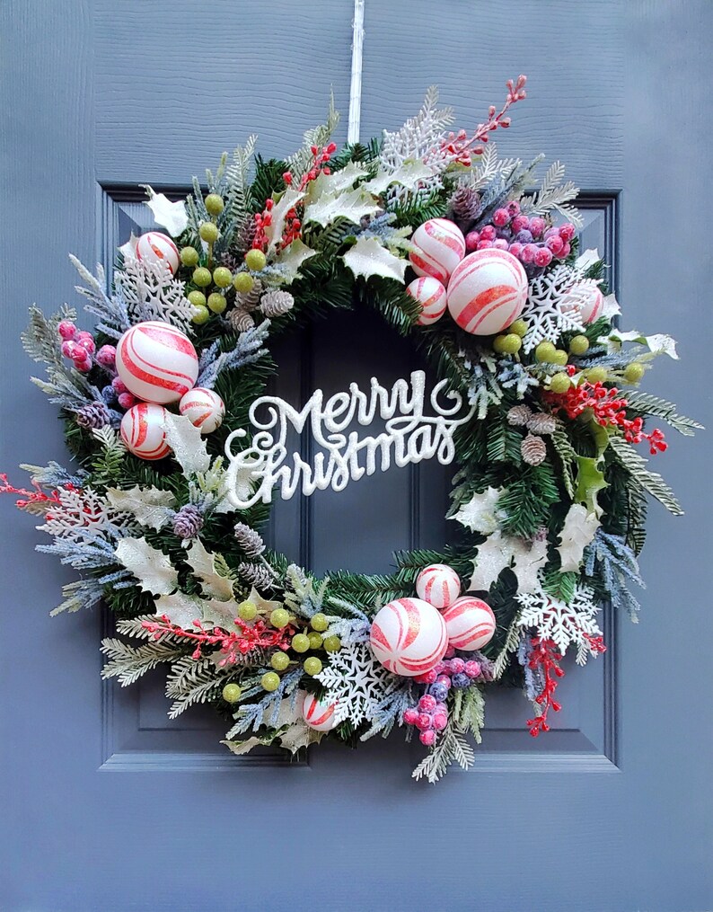 Red Green and White Snowy Peppermint Winter Holiday Wreath - Etsy