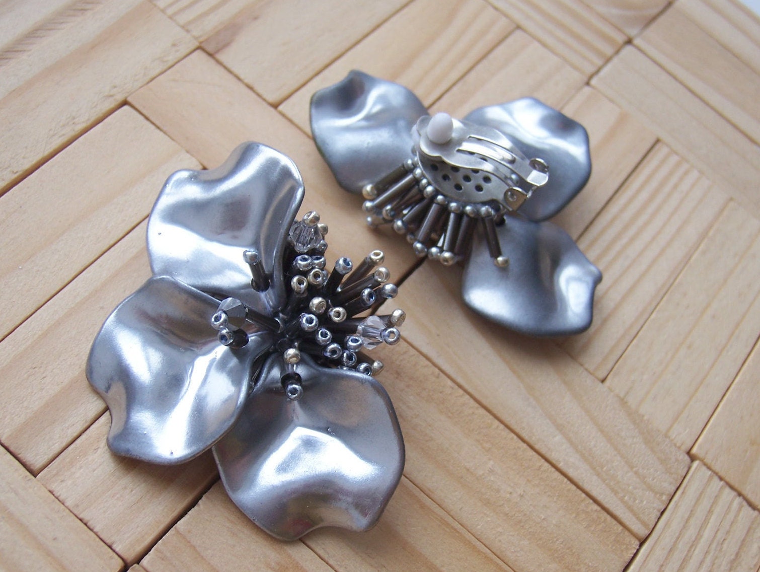 Unique Flower Button Burst Red Garnet Clip on Earringsgold | Etsy