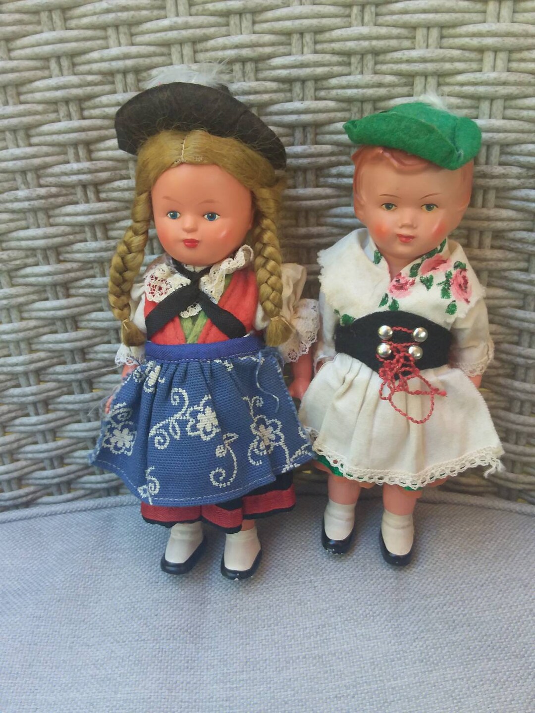 Pair of 6.5" Plastic Clockwork Dancing Dolls From 1960s, Wearing Traditional German Costumes, No ...
