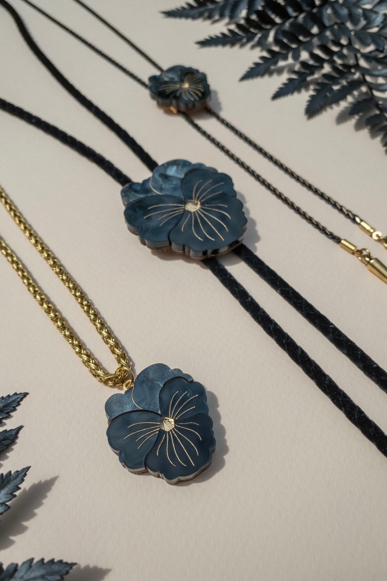 Lush Pansy Bolo Tie Plant & Botanical Adjustable Necklaces - Etsy