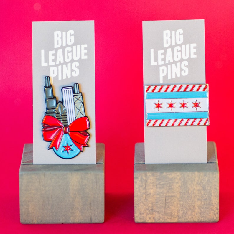 Holiday Chicago Enamel Pin Chicago Skyline Gets Gussied up - Etsy