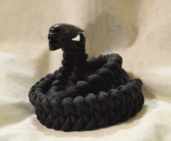 Alien Xenomorph Queen / Collar de estrangulador Paracord De - Etsy España