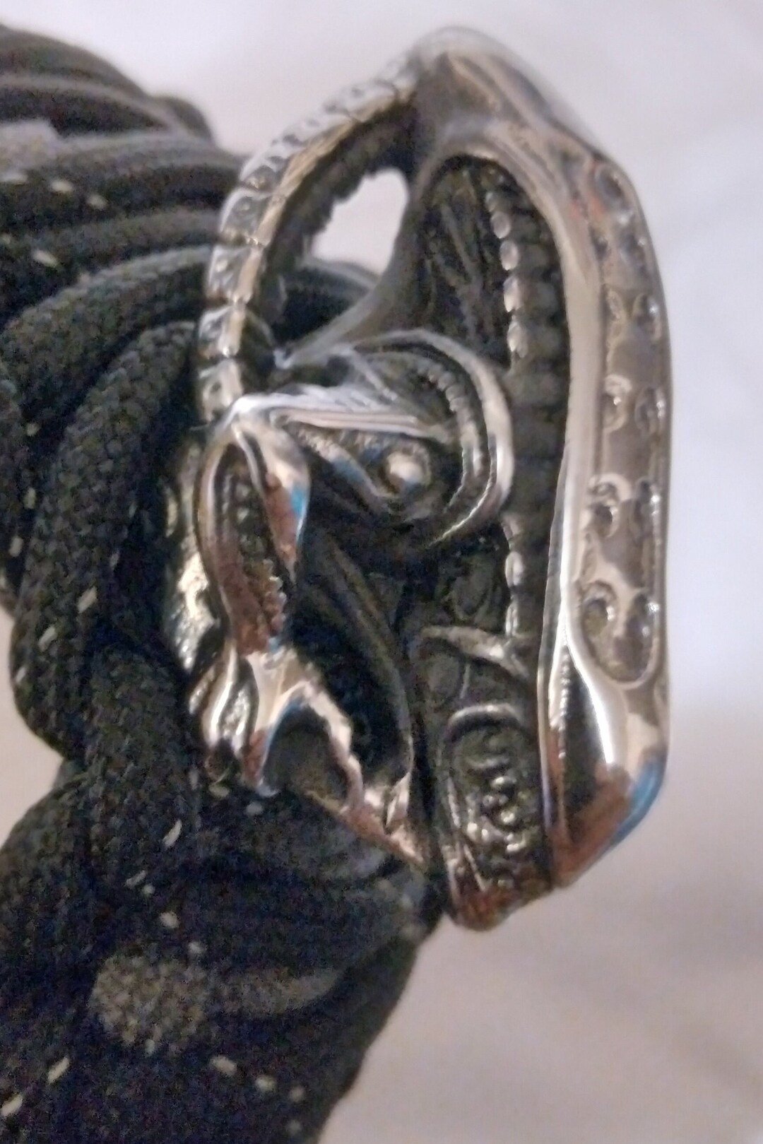 Alien Xenomorph / 1986 Xenomorph Alien Bracelet / Alien's Paracord ...