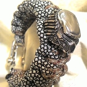 The Predator / Elder Predator Mask Paracord Bracelet / the - Etsy