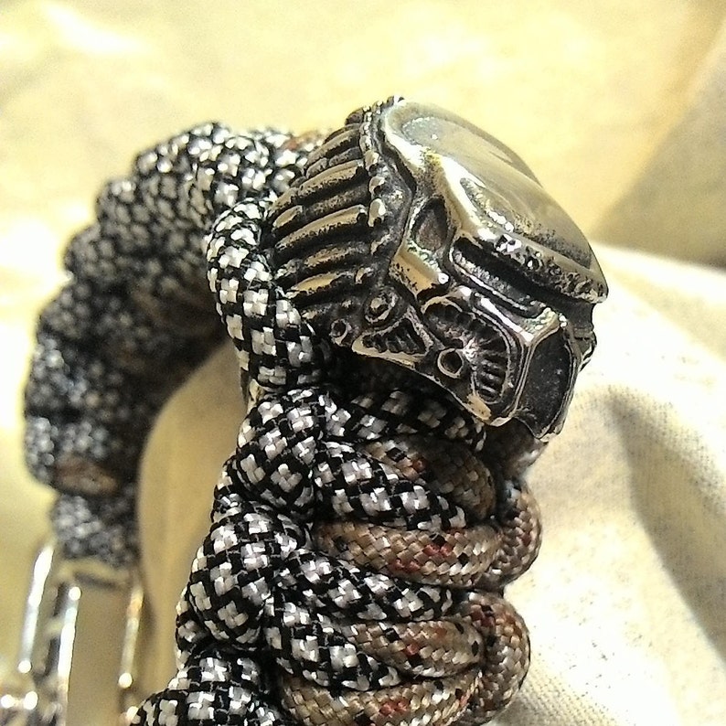 The Predator / Elder Predator Mask Paracord Bracelet / the Predator ...