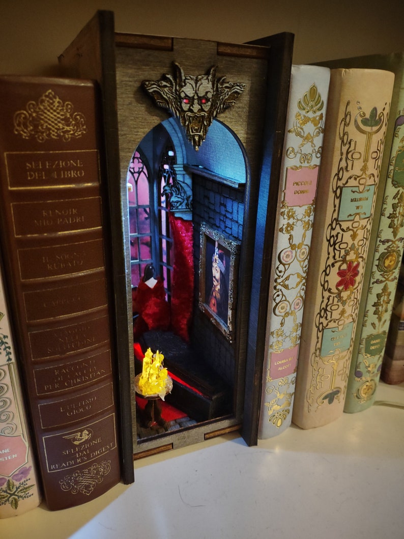 Dracula Diorama Bookshelf Insert - Etsy
