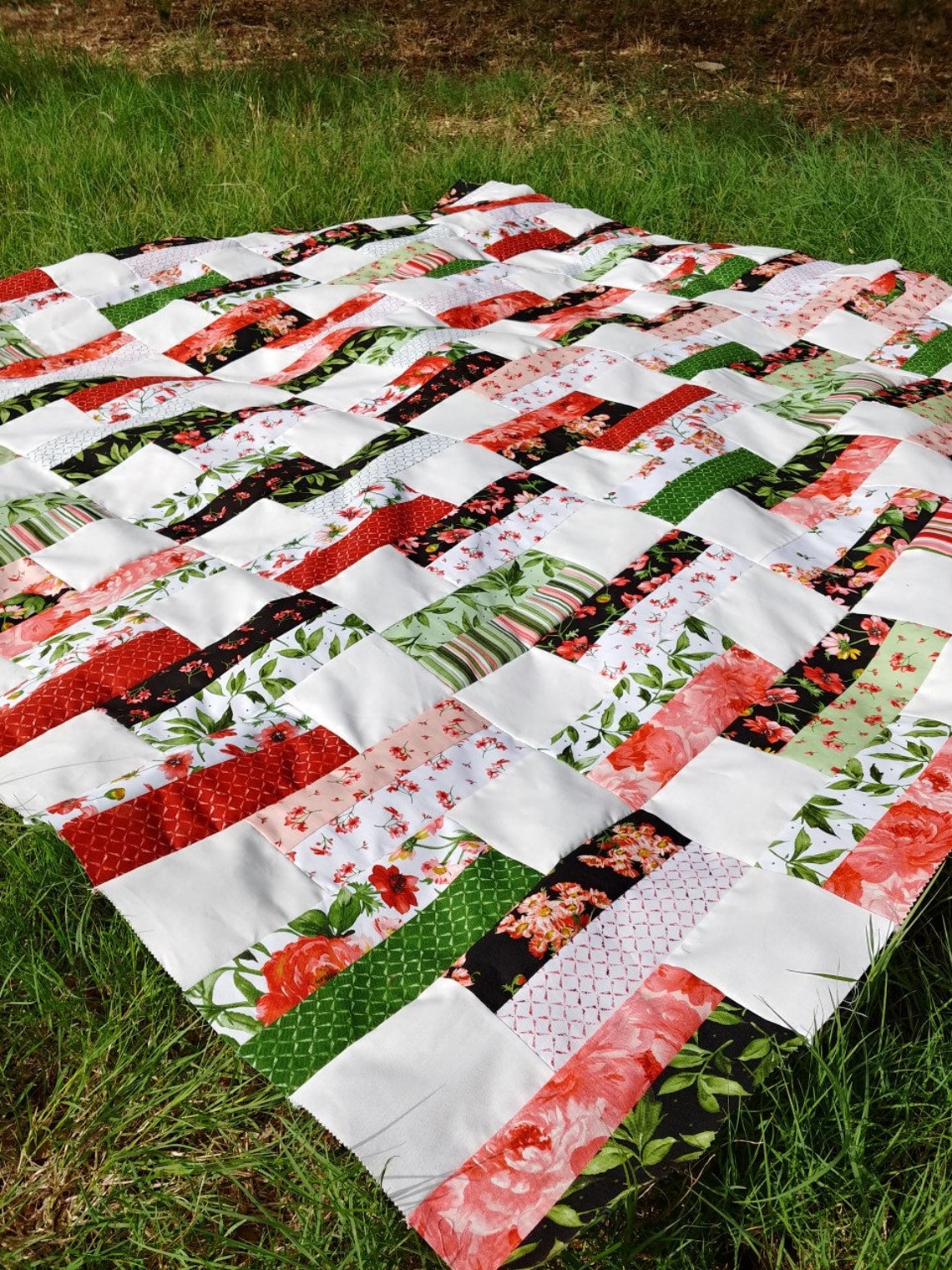 PDF Lap Quilt Pattern ... Quick and Easy ... Jelly Roll & Charm Pack ...